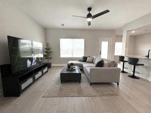 1205 Ginsburg Lane