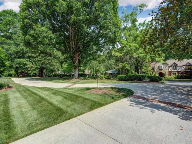1205 Huntsdale Road