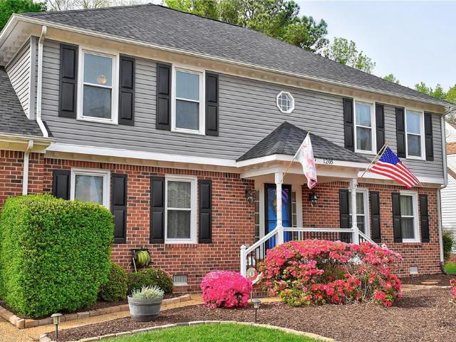 1205 Heathcliff DR