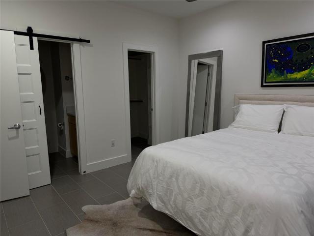 1205 Kinney Ave # 1205G