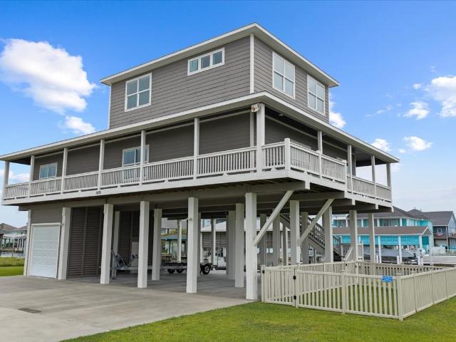 1205 Lagoon Drive