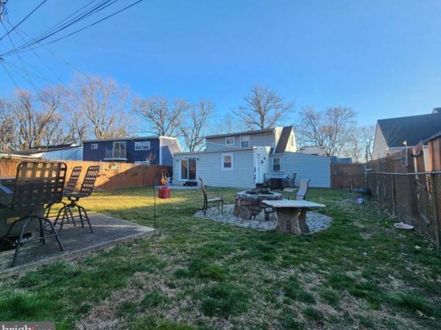1205 Pacific Ave, Bristol, PA 19007
