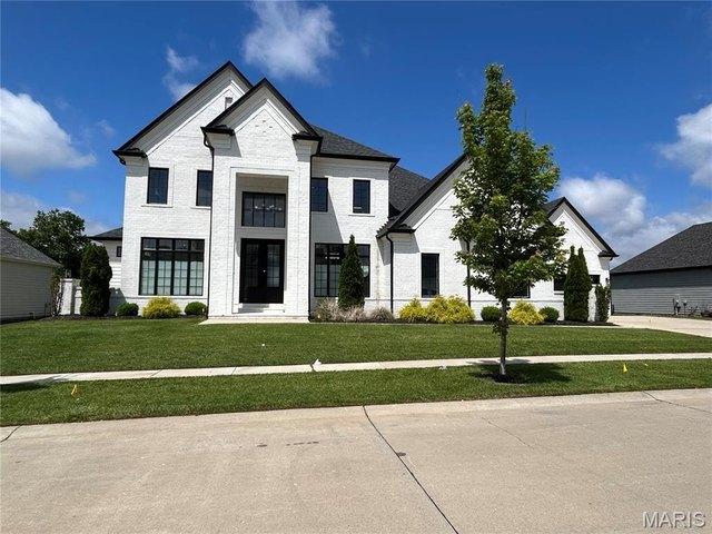 1205 Patchwork Flds, Chesterfield, MO 63005
