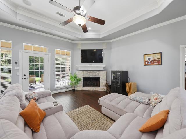 1205 Pecan Glen Road