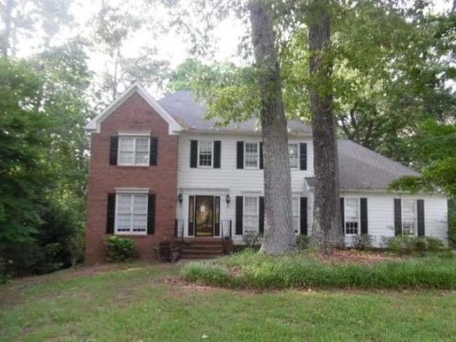 1205 Pebble Bend Dr, Grayson, GA 30017