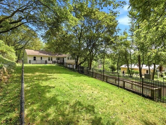 1205 Pinehurst Boulevard