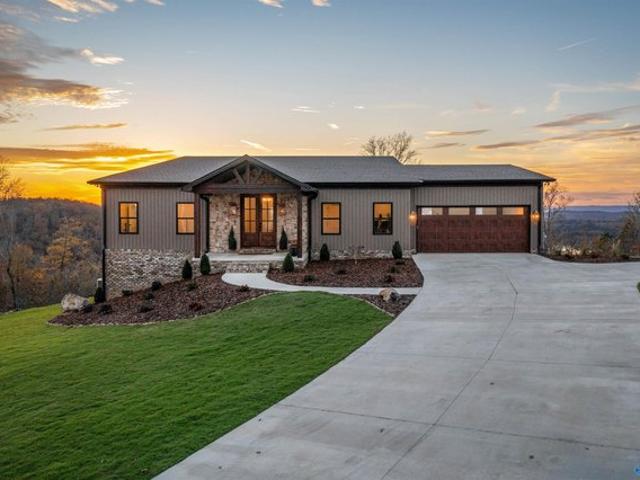 1205 Raymond Ln, Southside, AL 35907