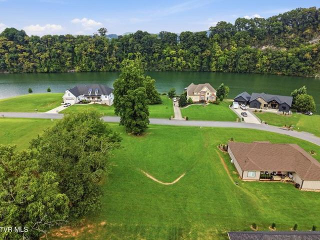 1205 Reynolds Rd, Piney Flats, TN 37686