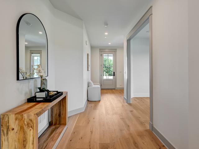 1205 RIDGE Road