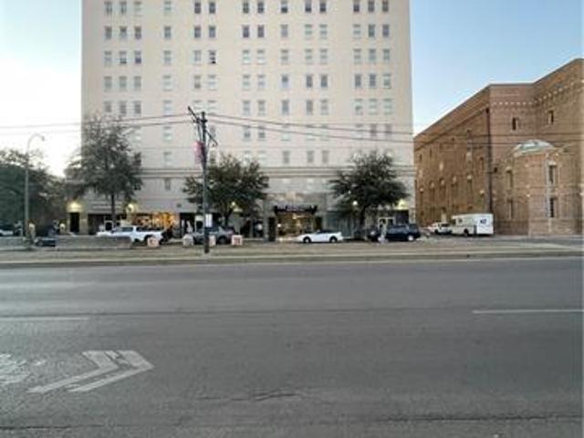 1205 St Charles Ave, Unit 814, New Orleans, LA 70130 | MLS #2544 | Compass