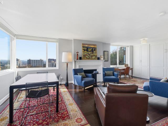 1205 SW Cardinell Dr, Unit 702, Portland, OR 97201 | MLS #158613 | Compass