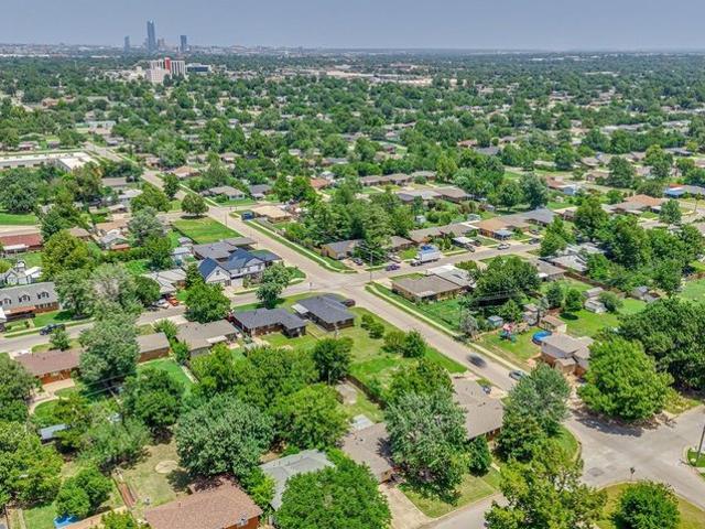 1205 SW 55th St, Oklahoma City, OK 73109