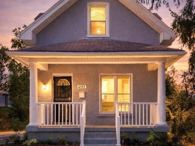 1205 S 43rd St, Louisville, KY 40211