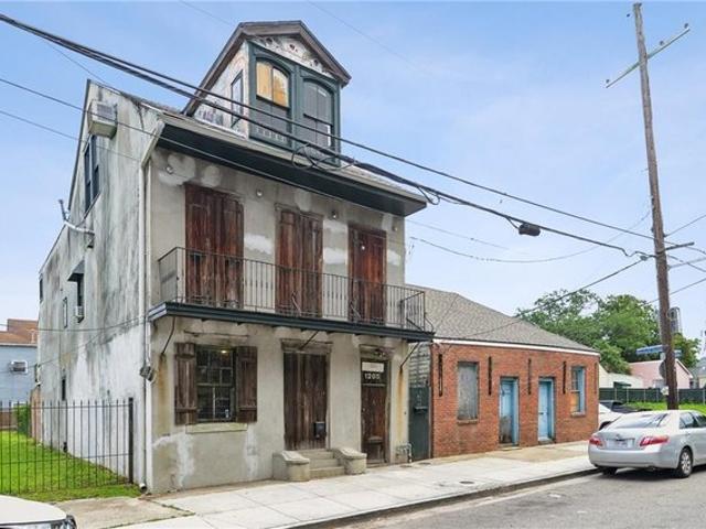 1205 Saint Philip St, New Orleans, LA 70116
