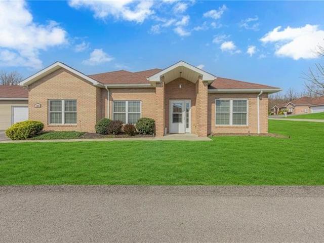 1205 Seminole Cir, Beaver Falls, PA 15010