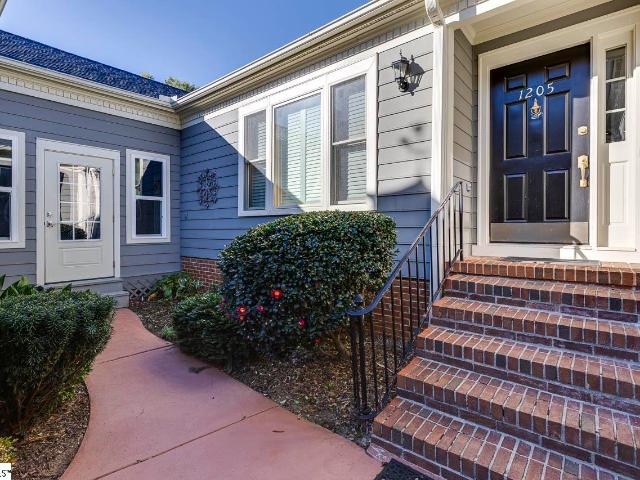 1205 Shadow Way