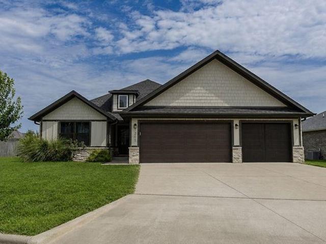 1205 W Denali Dr, Nixa, MO 65714