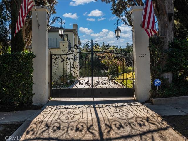 1205 W Highland Ave, Redlands, CA 92373 | MLS #IG25257 | Compass