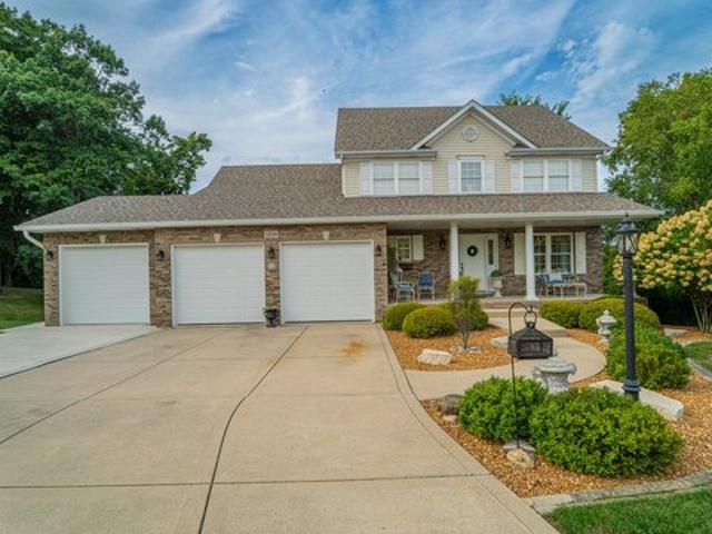 1205 Waterside Ln, Crown Point, IN 46307