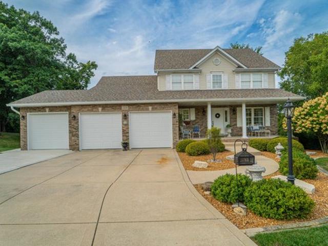 1205 Waterside Ln, Crown Point, IN 46307