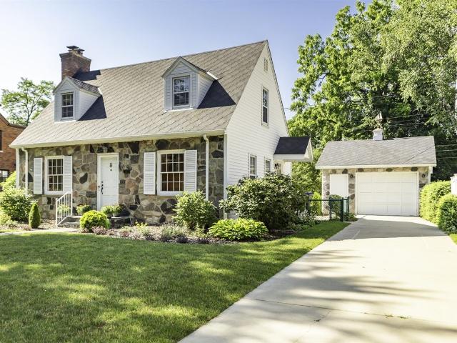 1205 Whittier Road