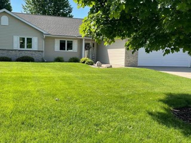 1205 26th St SW, Austin, MN 55912