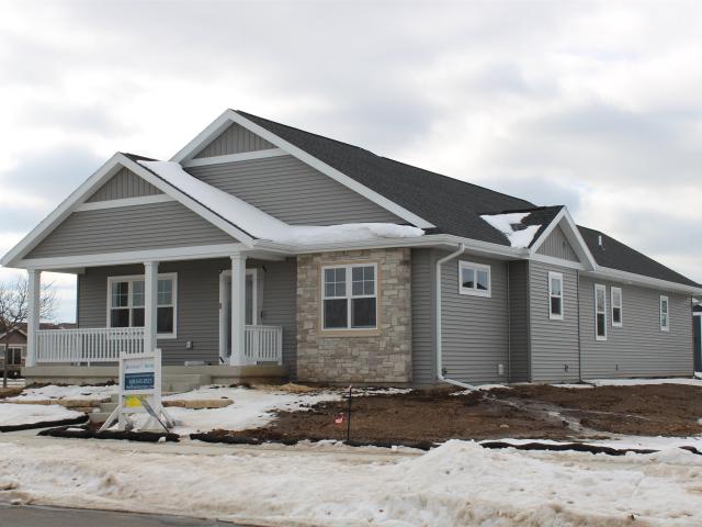 1205 20th St, Prairie du Sac, WI 53578 | MLS #2016