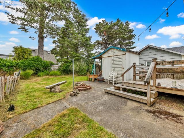 1205 49th St, Seaview, WA 98644 | MLS #624925