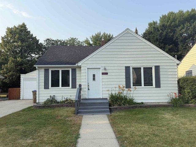 1205 7th Ave, Minot, ND 58703