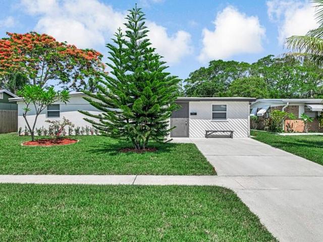 12063 Acapulco Ave, Palm Beach Gardens, FL 33410