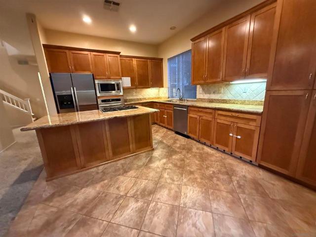 12061 Daymark Ct