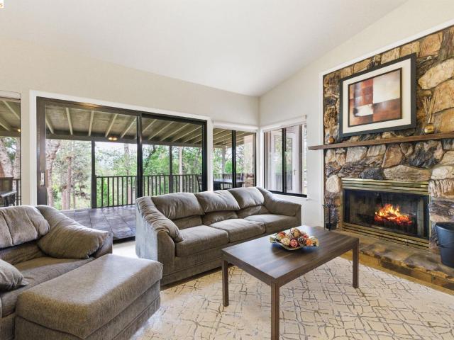 12068 Breckenridge Rd