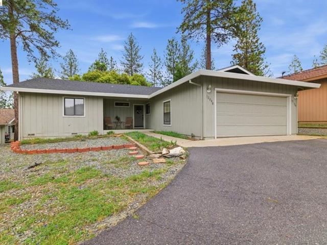 12068 Breckenridge Rd, Groveland, CA 95321