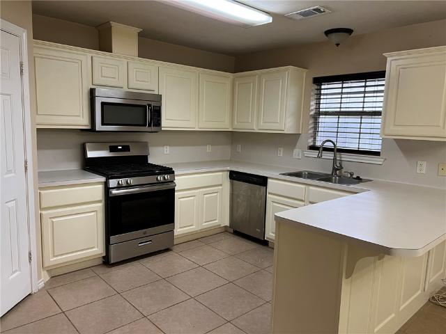 1206 Mullins Court