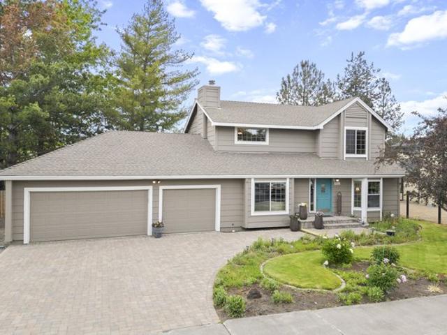 1206 NE Paula Dr, Bend, OR 97701