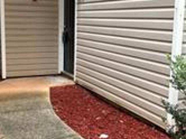 1206 Augusta Drive SE