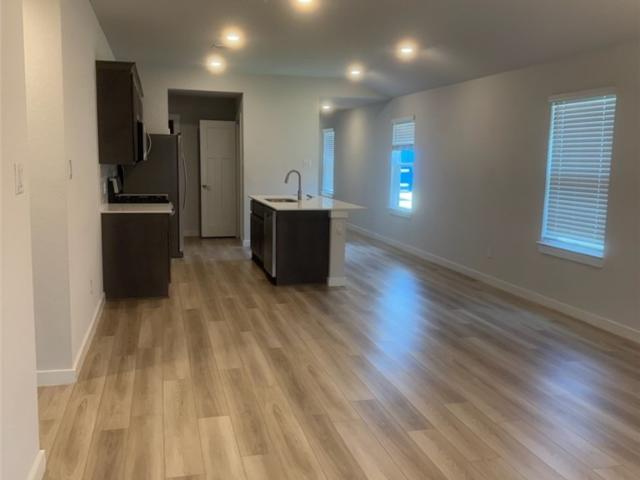 1206 Amistad Loop
