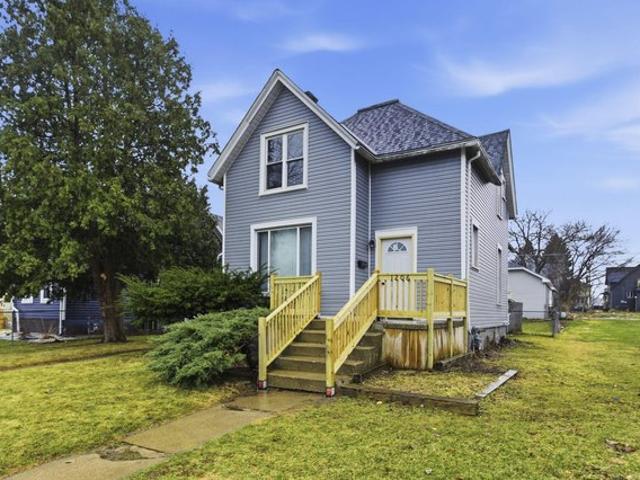 1206 Carlisle Ave, Racine, WI 53404