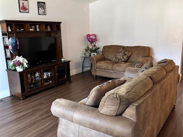 1206 Crystal Lane