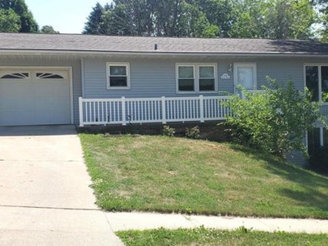 1206 Denison St, Denison, IA 51442