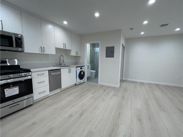 1206 E Harvard St, Unit E, Glendale, CA 91205 | MLS #GD26067 | Compass
