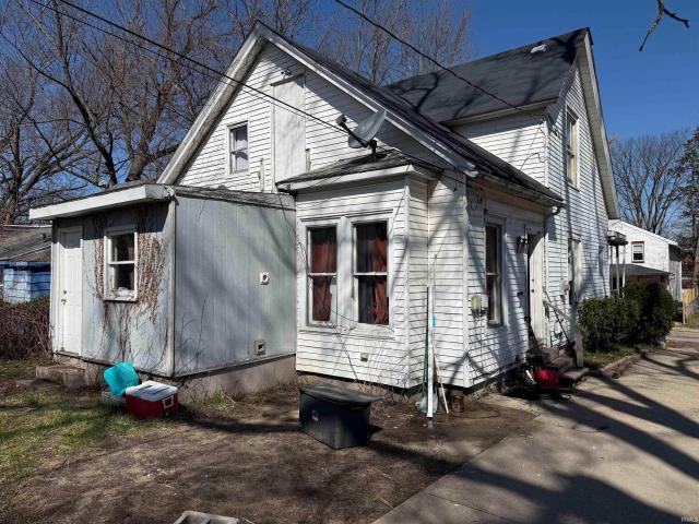 1206 E Indiana Ave, South Bend, IN 46613 | MLS #202609
