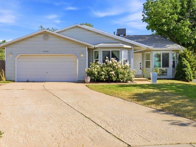 1206 E Moss Cir, Midvale, UT 84047