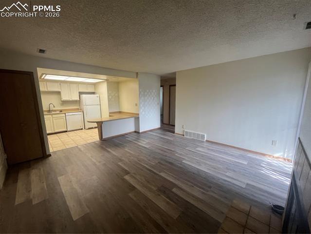 1206 Firefly Circle