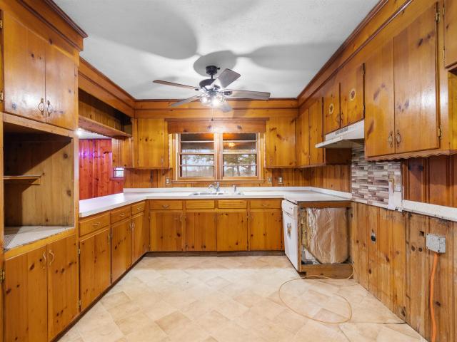 1206 French Rd
