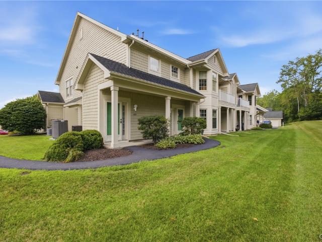1206 Greymoor