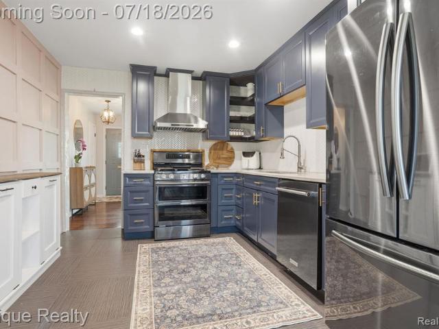 1206 Hawthorne Road