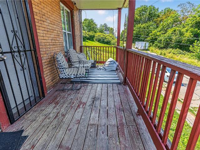 1206 Highland Ave