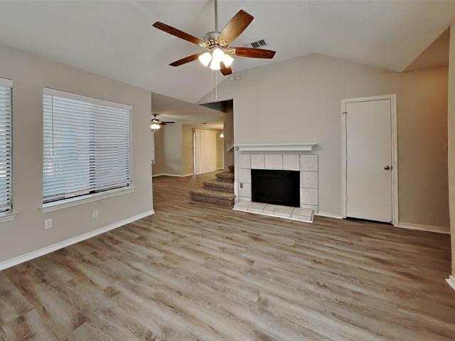 1206 Hillwood Way