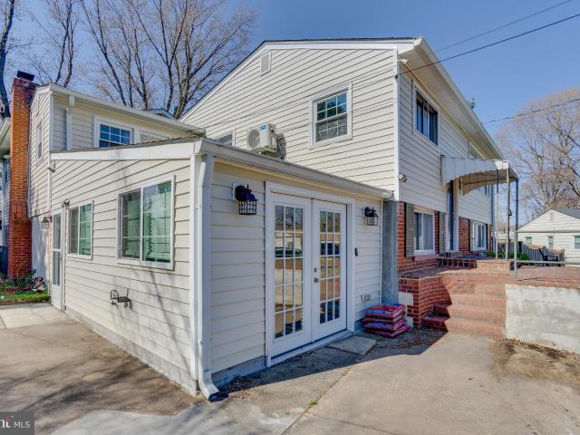1206 Riggs Ct, Woodbridge, VA 22191 | MLS #VAPW2115 | Compass